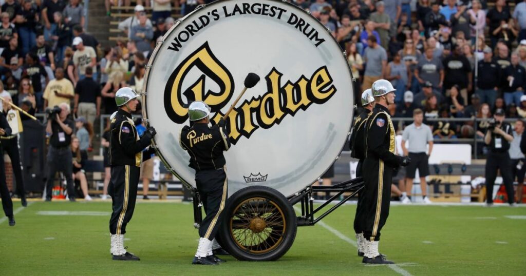 Daily Visit Tours | Purdue University Office of Admissions Ambassadors